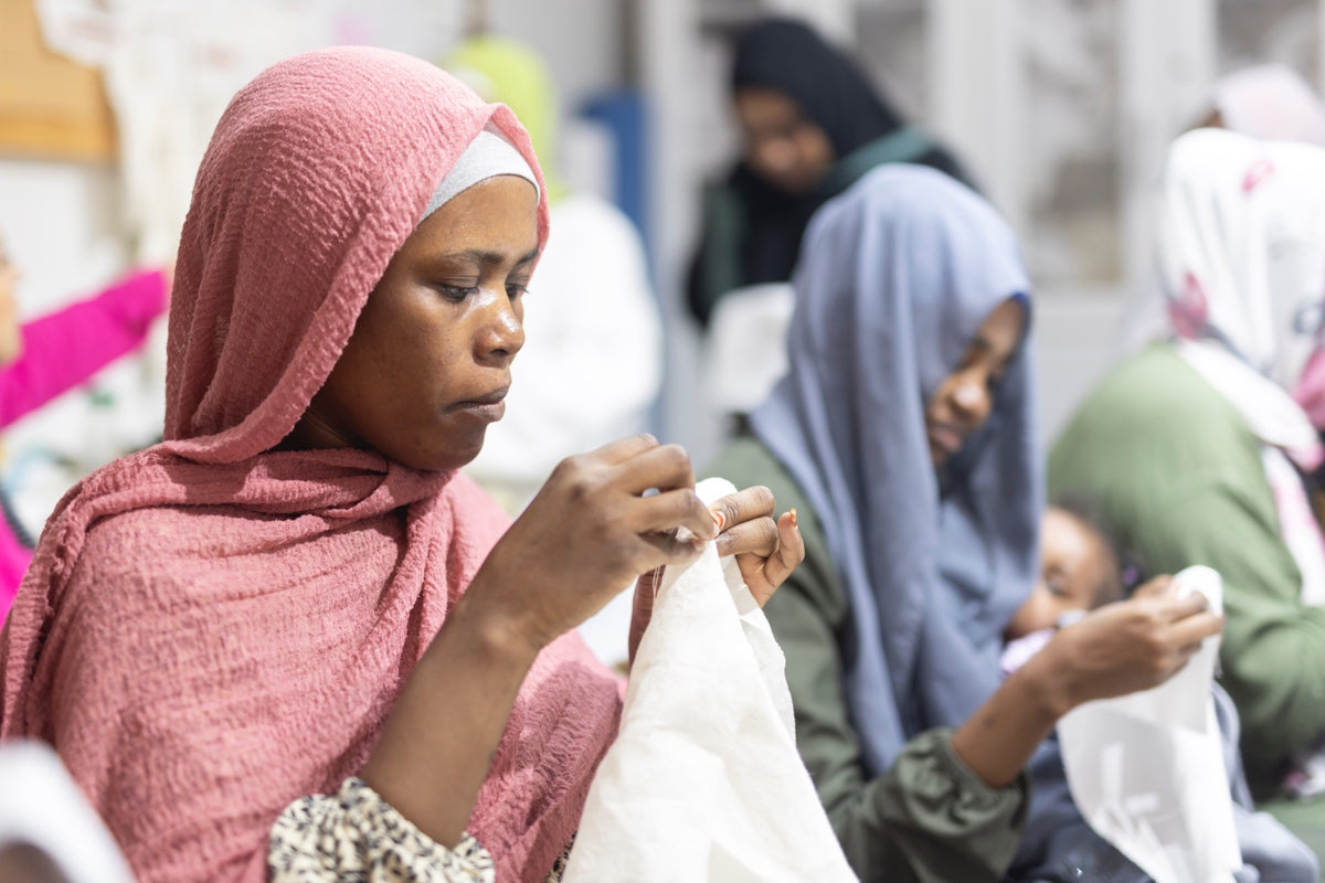 Bird and Tree Pouch – Madu Cairo